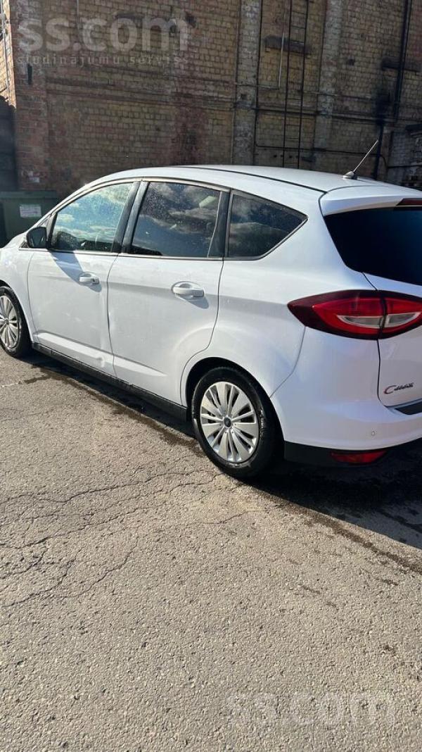 Balts Ford C-Max 2018 Rīga, ar dzinēja tilpumu 1.50 L un nobraukumu 232 tūkst. km par 5200 €, foto 10 vietnē AUTOMOTO.COM.LV