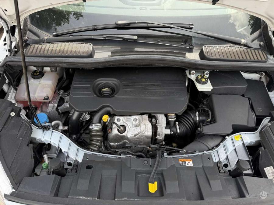 Balts Ford C-Max 2019 Ukmergė, ar dzinēja tilpumu 1.50 L un nobraukumu 230 tūkst. km par 4200 €, foto 21 vietnē AUTOMOTO.COM.LV