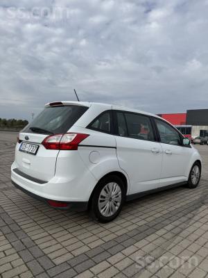 Balts Ford C-Max 2019 Rīga, ar dzinēja tilpumu 1.50 L un nobraukumu 213 tūkst. km par 6800 €, foto 4 vietnē AUTOMOTO.COM.LV