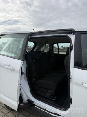 Balts Ford C-Max 2019 Rīga, ar dzinēja tilpumu 1.50 L un nobraukumu 213 tūkst. km par 6800 €, foto 8 vietnē AUTOMOTO.COM.LV