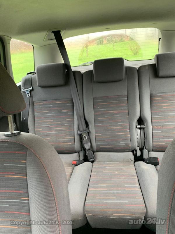 Balts Ford C-Max 2008 Pērnava, ar dzinēja tilpumu 1.60 L un nobraukumu 338 tūkst. km par 2000 €, foto 3 vietnē AUTOMOTO.COM.LV