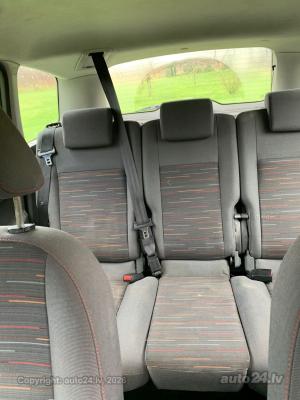 Balts Ford C-Max 2008 Pērnava, ar dzinēja tilpumu 1.60 L un nobraukumu 338 tūkst. km par 2000 €, foto 4 vietnē AUTOMOTO.COM.LV