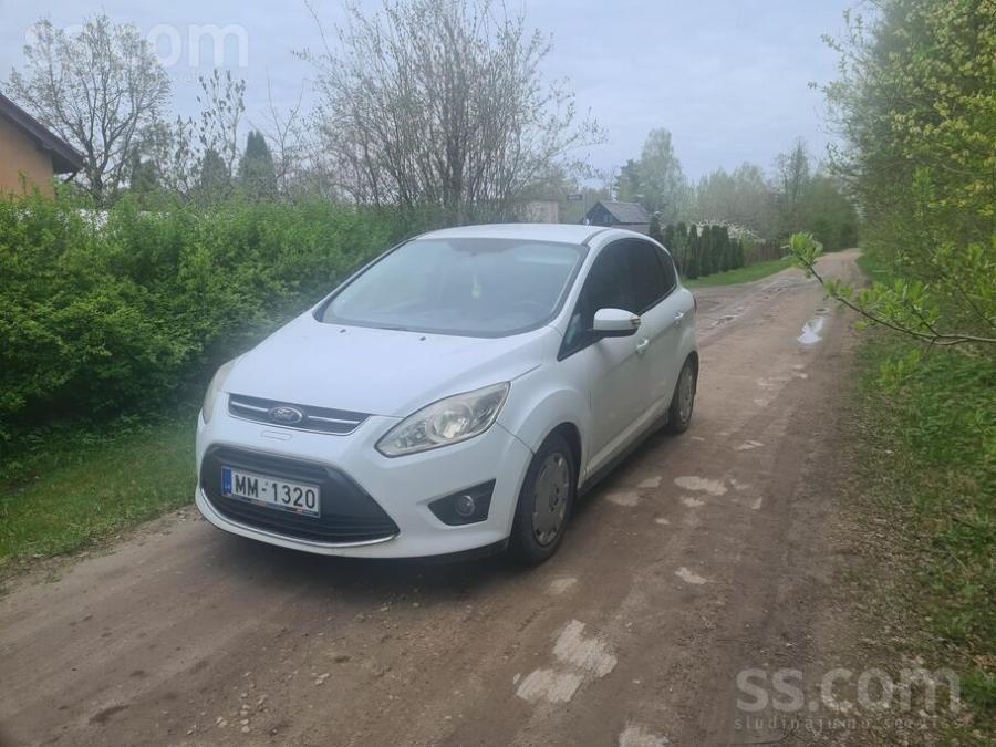 White Ford C-Max 2012 in Jurmala, with an engine capacity of 1.60 L and mileage of 386 thousand km for 3850 €, photo 3 on AUTOMOTO.COM.LV
