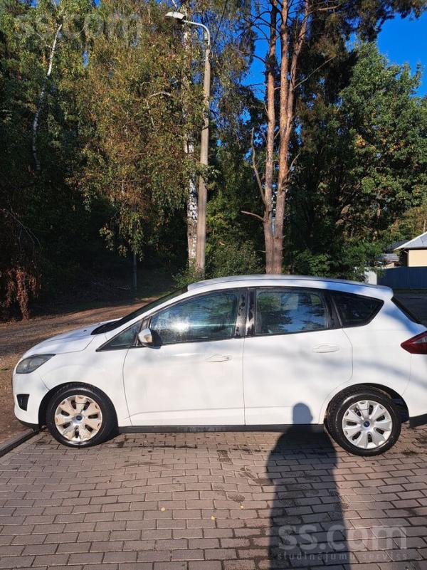 Balts Ford C-Max 2012 Rīga, ar dzinēja tilpumu 1.60 L un nobraukumu 509 tūkst. km par 1500 €, foto 1 vietnē AUTOMOTO.COM.LV