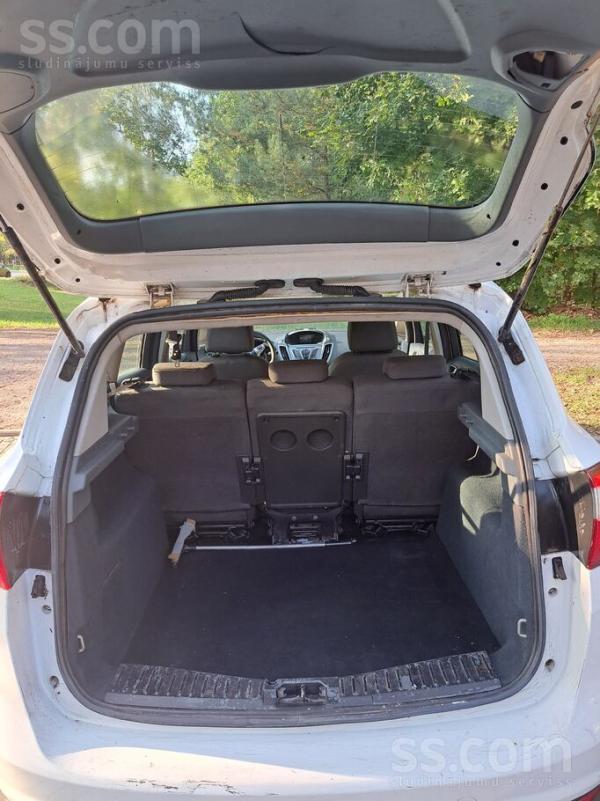 Balts Ford C-Max 2012 Rīga, ar dzinēja tilpumu 1.60 L un nobraukumu 509 tūkst. km par 1500 €, foto 8 vietnē AUTOMOTO.COM.LV