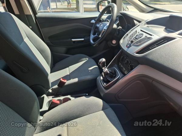Balts Ford C-Max 2014 Tallina, ar dzinēja tilpumu 1.00 L un nobraukumu 157 tūkst. km par 2700 €, foto 5 vietnē AUTOMOTO.COM.LV