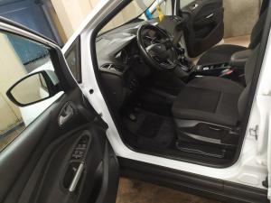 White Ford C-Max 2016 in Tallinn, with an engine capacity of 15.00 L and mileage of 244 thousand km for 6250 €, photo 16 on AUTOMOTO.COM.LV