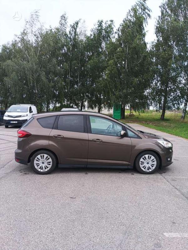 Yellow Ford C-Max 2016 in Vilkaviskis, with an engine capacity of 1.00 L and mileage of 143 thousand km for 4400 €, photo 8 on AUTOMOTO.COM.LV