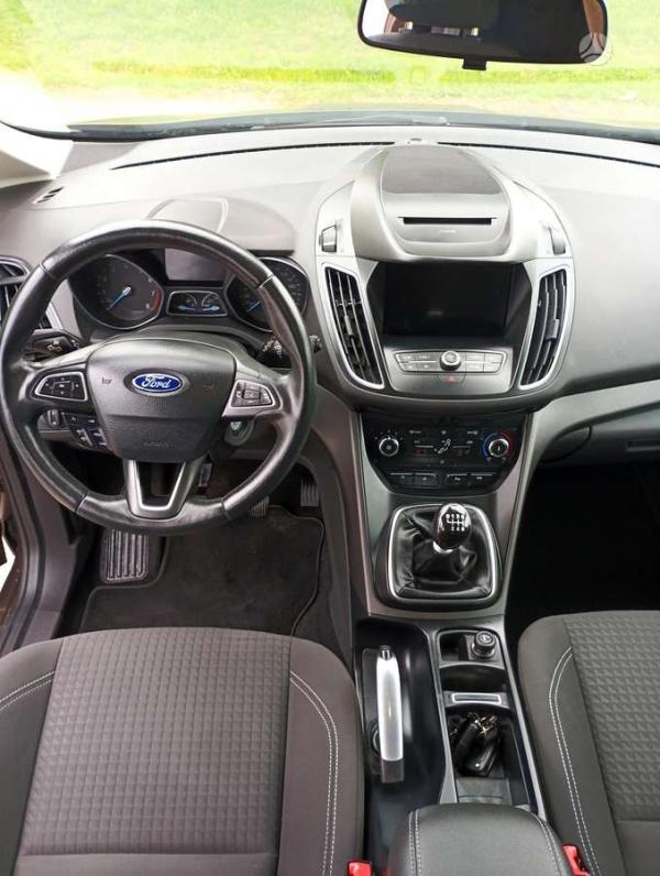 Yellow Ford C-Max 2016 in Vilkaviskis, with an engine capacity of 1.00 L and mileage of 143 thousand km for 4400 €, photo 9 on AUTOMOTO.COM.LV