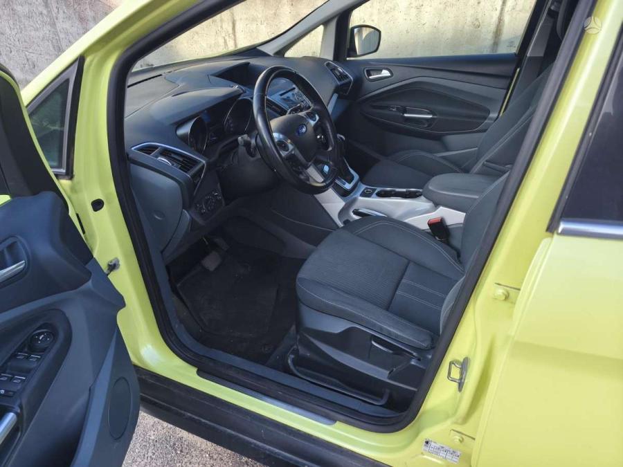 Yellow Ford C-Max 2011 in Kaunas, with an engine capacity of 2.00 L and mileage of 300 thousand km for 3200 €, photo 7 on AUTOMOTO.COM.LV