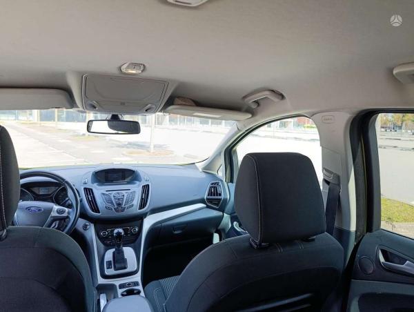 Ford C-Max 2011 in Klaipeda on AUTOMOTO.COM.LV Yellow Ford C-Max 2011 in Klaipeda, with an engine capacity of 2.00 L and mileage of 310 thousand km for 3600 €, photo 11 on AUTOMOTO.COM.LV
