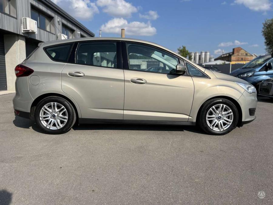 Yellow Ford C-Max 2016 in Siauliai, with an engine capacity of 1.00 L and mileage of 72 thousand km for 4650 €, photo 8 on AUTOMOTO.COM.LV