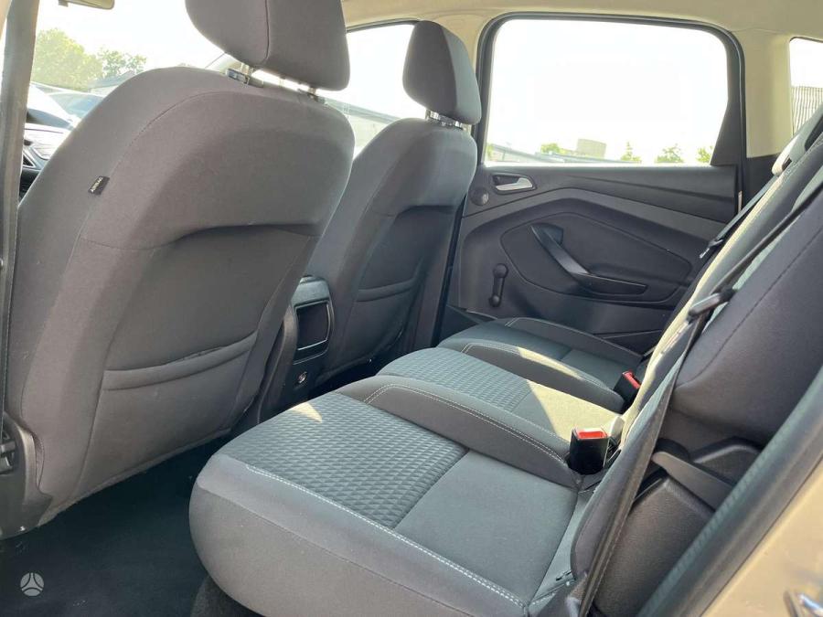 Yellow Ford C-Max 2016 in Siauliai, with an engine capacity of 1.00 L and mileage of 72 thousand km for 4650 €, photo 12 on AUTOMOTO.COM.LV