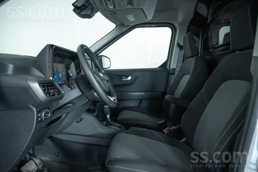 Grey Ford Courier 2025 in Riga, with an engine capacity of 1.00 L and mileage of 15 thousand km for 20990 €, photo 22 on AUTOMOTO.COM.LV