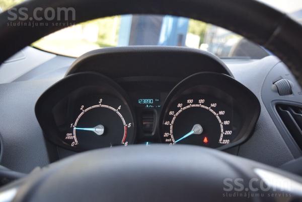 Grey Ford Courier 2019 in Riga, with an engine capacity of 1.50 L and mileage of 124 thousand km for 7000 €, photo 6 on AUTOMOTO.COM.LV