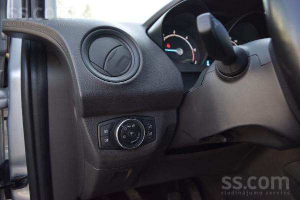Grey Ford Courier 2019 in Riga, with an engine capacity of 1.50 L and mileage of 124 thousand km for 7000 €, photo 8 on AUTOMOTO.COM.LV