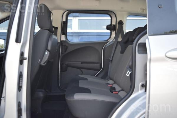 Grey Ford Courier 2019 in Riga, with an engine capacity of 1.50 L and mileage of 124 thousand km for 7000 €, photo 10 on AUTOMOTO.COM.LV