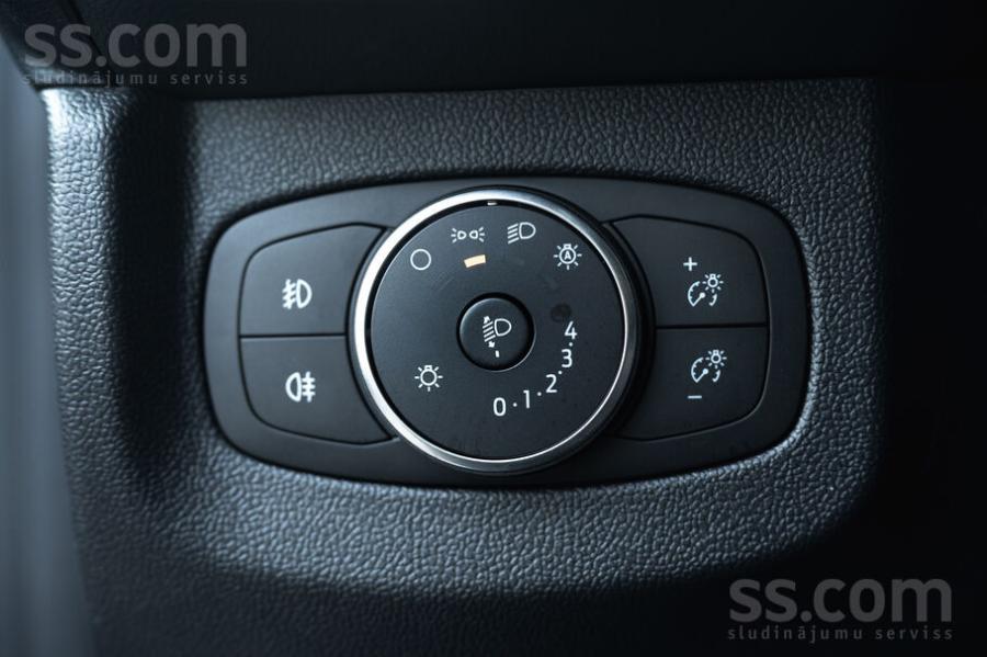 Grey Ford Courier 2025 in Riga, with an engine capacity of 1.00 L and mileage of 15 thousand km for 20990 €, photo 13 on AUTOMOTO.COM.LV