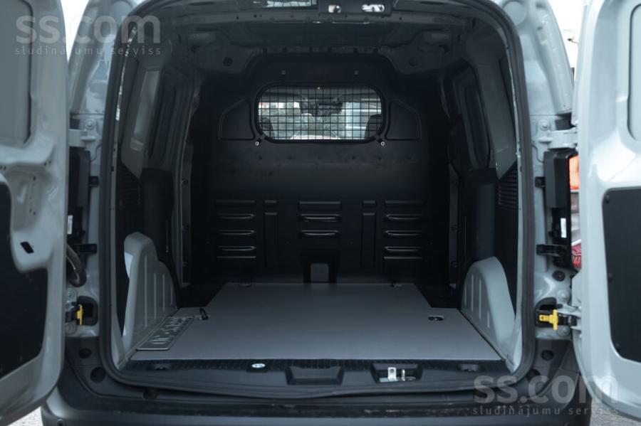Grey Ford Courier 2025 in Riga, with an engine capacity of 1.00 L and mileage of 15 thousand km for 20990 €, photo 26 on AUTOMOTO.COM.LV