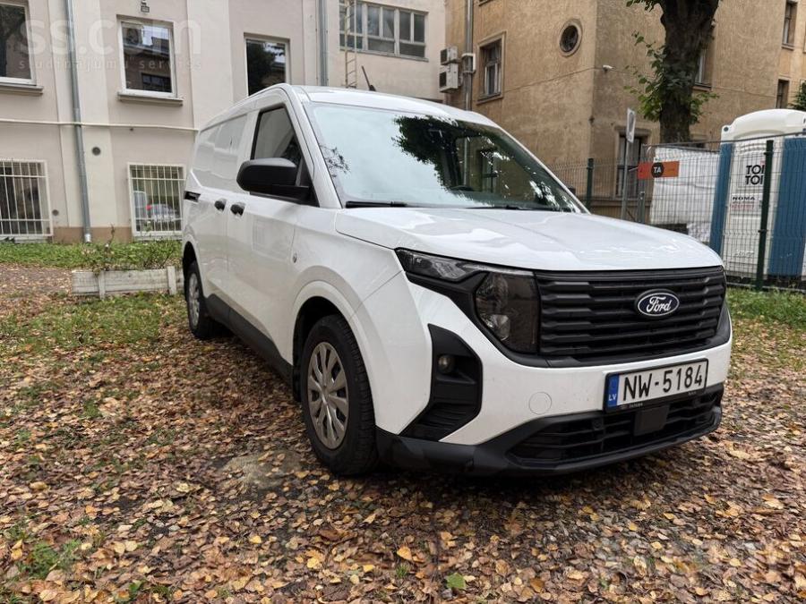 Balts Ford Courier 2024 Rīga, ar dzinēja tilpumu 1.00 L un nobraukumu 35 tūkst. km par 16900 €, foto 5 vietnē AUTOMOTO.COM.LV