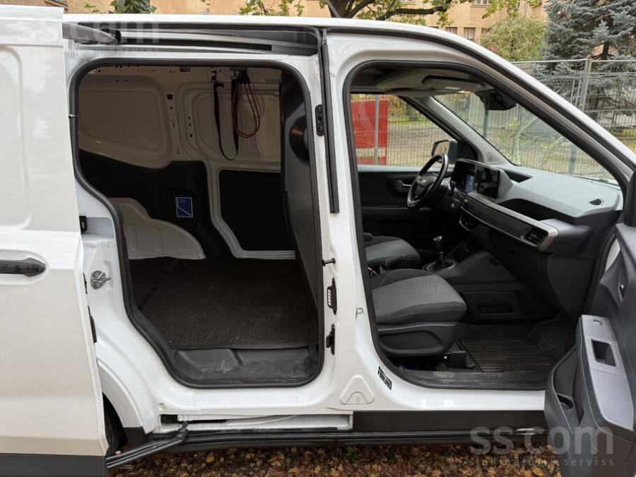 Balts Ford Courier 2024 Rīga, ar dzinēja tilpumu 1.00 L un nobraukumu 35 tūkst. km par 16900 €, foto 18 vietnē AUTOMOTO.COM.LV