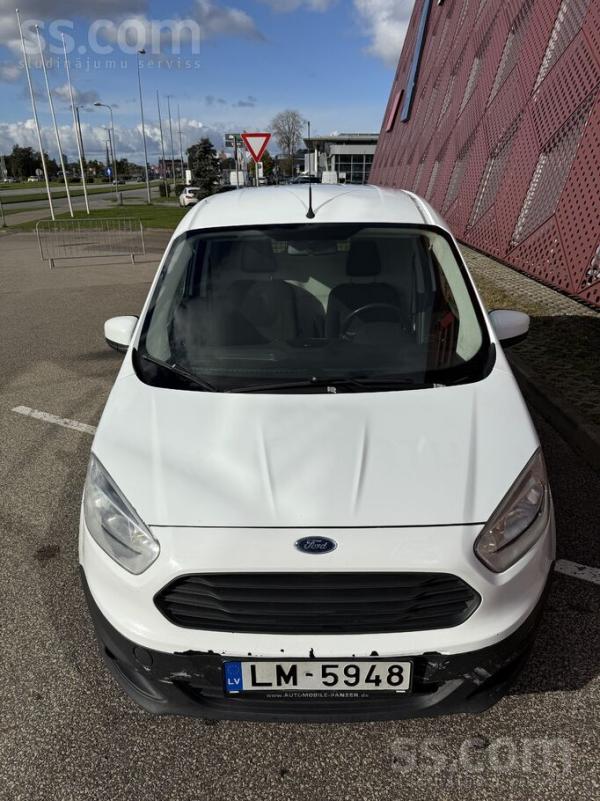 White Ford Courier 2015 in Riga, with an engine capacity of 1.50 L and mileage of 292 thousand km for 3200 €, photo 1 on AUTOMOTO.COM.LV