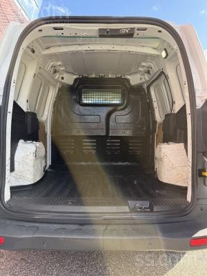Balts Ford Courier 2015 Rīga, ar dzinēja tilpumu 1.50 L un nobraukumu 292 tūkst. km par 3200 €, foto 9 vietnē AUTOMOTO.COM.LV