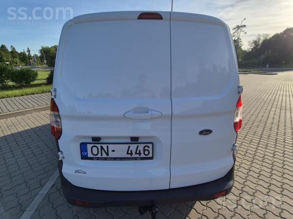 White Ford Courier 2017 in Saldus, with an engine capacity of 1.00 L and mileage of 145 thousand km for 6250 €, photo 4 on AUTOMOTO.COM.LV