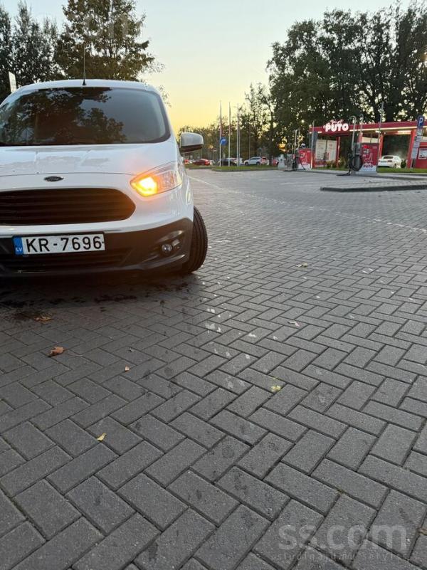 Balts Ford Courier 2017 Rīga, ar dzinēja tilpumu 1.50 L un nobraukumu 448 tūkst. km par 5000 €, foto 3 vietnē AUTOMOTO.COM.LV