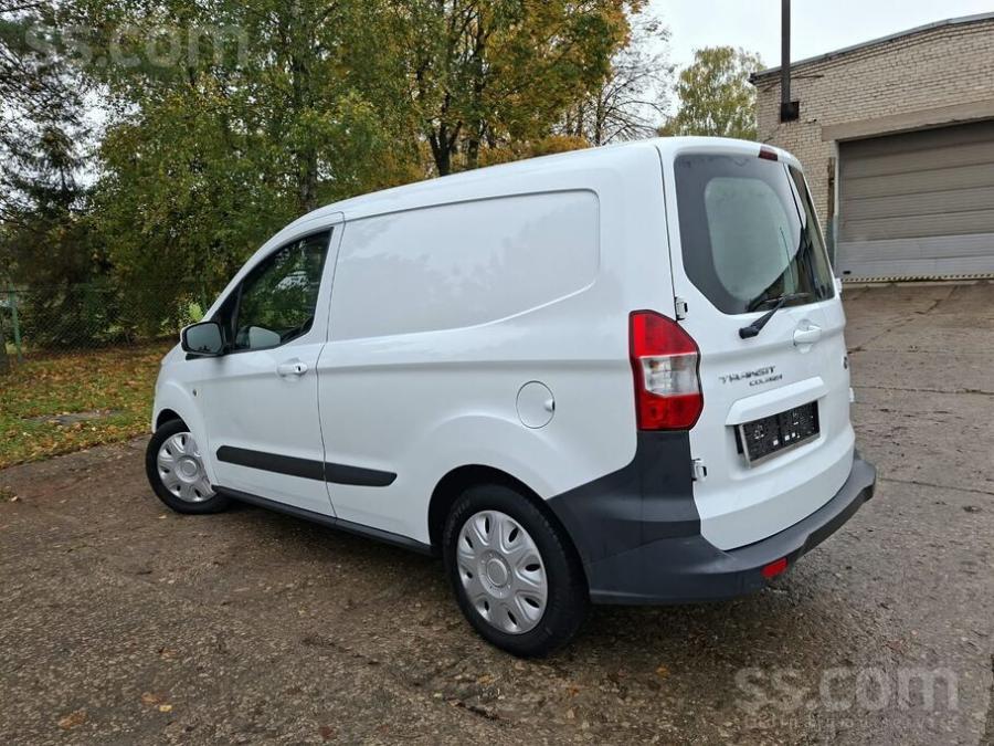 White Ford Courier 2014 in Jelgava, with an engine capacity of 1.50 L and mileage of 219 thousand km for 4990 €, photo 5 on AUTOMOTO.COM.LV