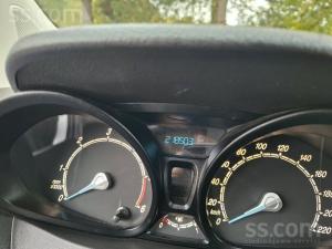 White Ford Courier 2014 in Jelgava, with an engine capacity of 1.50 L and mileage of 219 thousand km for 4990 €, photo 13 on AUTOMOTO.COM.LV