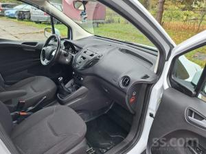 White Ford Courier 2014 in Jelgava, with an engine capacity of 1.50 L and mileage of 219 thousand km for 4990 €, photo 17 on AUTOMOTO.COM.LV