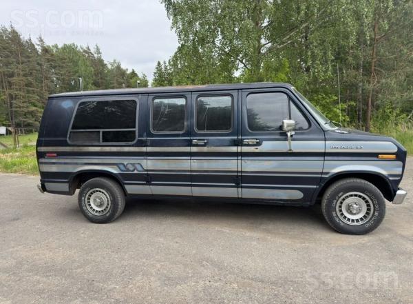 Zils Ford Econoline 1990 Jūrmala, ar dzinēja tilpumu 5.00 L un nobraukumu 0 tūkst. km par 5600 €, foto 3 vietnē AUTOMOTO.COM.LV