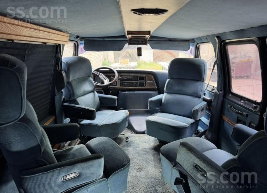 Zils Ford Econoline 1990 Jūrmala, ar dzinēja tilpumu 5.00 L un nobraukumu 0 tūkst. km par 5600 €, foto 14 vietnē AUTOMOTO.COM.LV