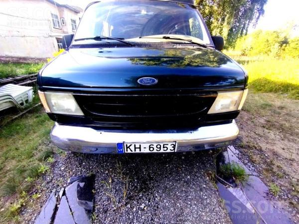 Green Ford Econoline 1998 in Riga, with an engine capacity of 4.00 L and mileage of 350 thousand km for 3500 €, photo 2 on AUTOMOTO.COM.LV