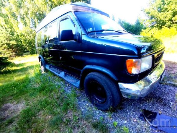 Green Ford Econoline 1998 in Riga, with an engine capacity of 4.00 L and mileage of 350 thousand km for 3500 €, photo 3 on AUTOMOTO.COM.LV