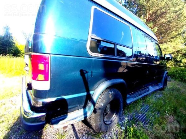 Green Ford Econoline 1998 in Riga, with an engine capacity of 4.00 L and mileage of 350 thousand km for 3500 €, photo 7 on AUTOMOTO.COM.LV
