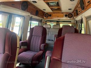 Zaļš Ford Econoline 1996 Rapla, ar dzinēja tilpumu 5.80 L un nobraukumu 105 tūkst. km par 9600 €, foto 6 vietnē AUTOMOTO.COM.LV