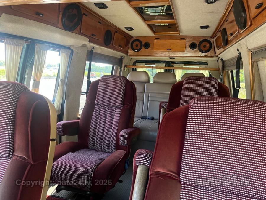 Zaļš Ford Econoline 1996 Rapla, ar dzinēja tilpumu 5.80 L un nobraukumu 105 tūkst. km par 9600 €, foto 6 vietnē AUTOMOTO.COM.LV