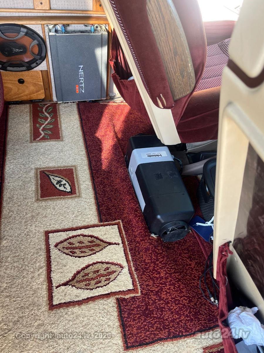 Zaļš Ford Econoline 1996 Rapla, ar dzinēja tilpumu 5.80 L un nobraukumu 105 tūkst. km par 9600 €, foto 7 vietnē AUTOMOTO.COM.LV