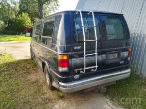 Pelēks Ford Econoline 1993 Jūrmala, ar dzinēja tilpumu 5.00 L un nobraukumu 323 tūkst. km par 2500 €, foto 2 vietnē AUTOMOTO.COM.LV