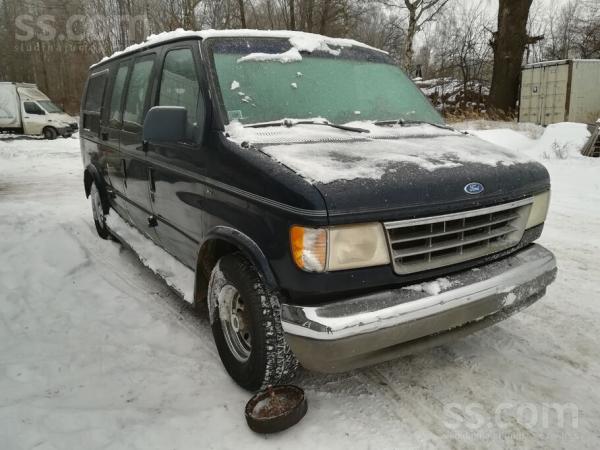 Pelēks Ford Econoline 1993 Jūrmala, ar dzinēja tilpumu 5.00 L un nobraukumu 323 tūkst. km par 2250 €, foto 3 vietnē AUTOMOTO.COM.LV