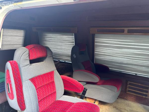 Ford Econoline 1990 Viļņa, ar dzinēja tilpumu 5.00 L un nobraukumu 134 tūkst. km par 8800 €, foto 10 vietnē AUTOMOTO.COM.LV