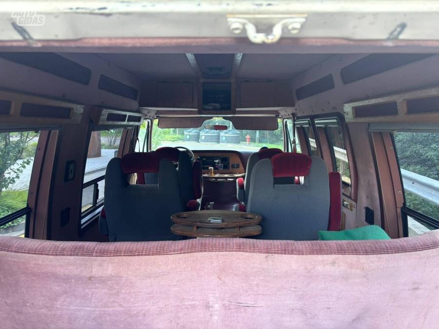 Ford Econoline 1990 Viļņa, ar dzinēja tilpumu 5.00 L un nobraukumu 134 tūkst. km par 8800 €, foto 13 vietnē AUTOMOTO.COM.LV
