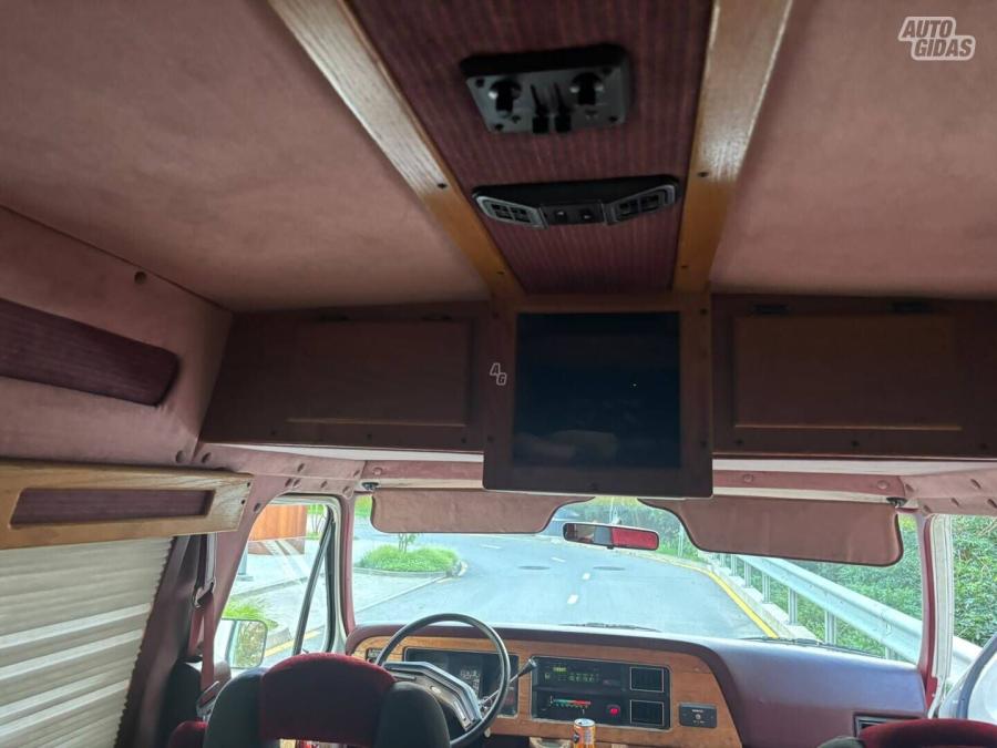 Ford Econoline 1990 Viļņa, ar dzinēja tilpumu 5.00 L un nobraukumu 134 tūkst. km par 8800 €, foto 19 vietnē AUTOMOTO.COM.LV
