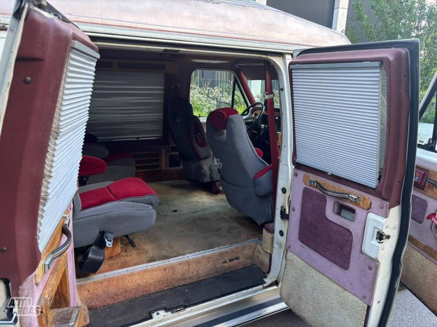 Ford Econoline 1990 Viļņa, ar dzinēja tilpumu 5.00 L un nobraukumu 134 tūkst. km par 8800 €, foto 23 vietnē AUTOMOTO.COM.LV