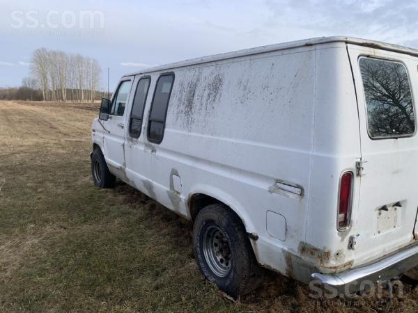 Balts Ford Econoline 1989 Rīga, ar dzinēja tilpumu 4.90 L un nobraukumu 123 tūkst. km par 1000 €, foto 1 vietnē AUTOMOTO.COM.LV