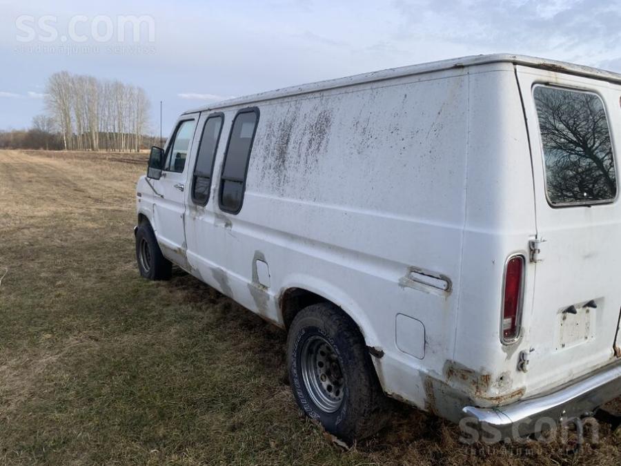 Balts Ford Econoline 1989 Rīga, ar dzinēja tilpumu 4.90 L un nobraukumu 123 tūkst. km par 1000 €, foto 1 vietnē AUTOMOTO.COM.LV