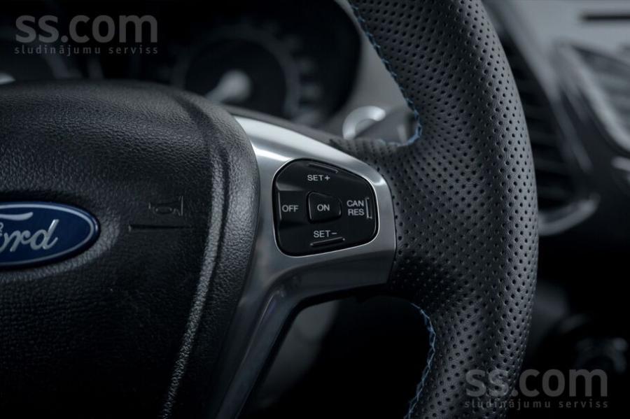 Blue Ford EcoSport 2014 in Tukums, with an engine capacity of 1.50 L and mileage of 171 thousand km for 7490 €, photo 20 on AUTOMOTO.COM.LV