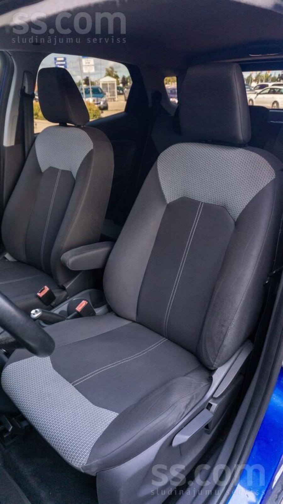 Zils Ford EcoSport 2015 Rīga, ar dzinēja tilpumu 1.00 L un nobraukumu 134 tūkst. km par 4990 €, foto 25 vietnē AUTOMOTO.COM.LV